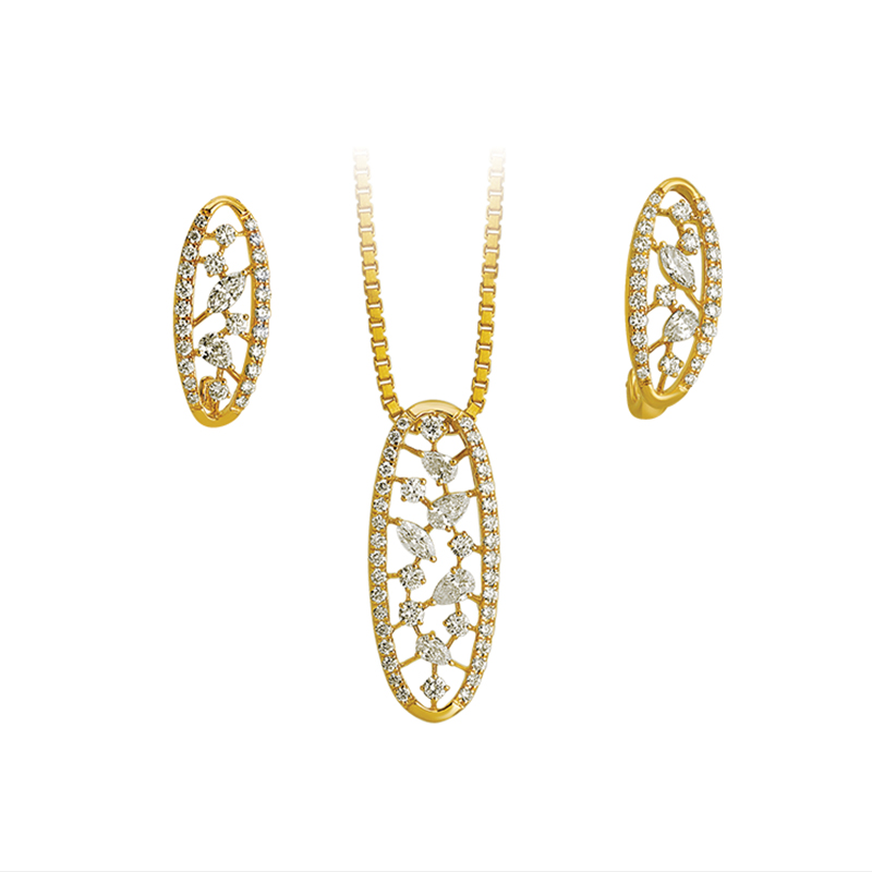 Sophisticated Oval Diamond Pendant Set - M24-B11